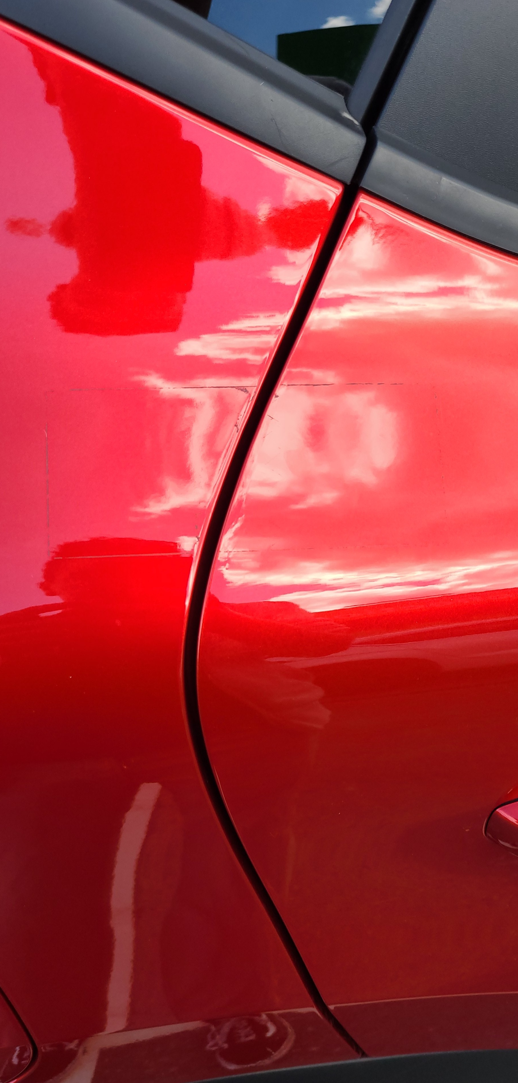 What is this rectangular mark on the car? | Scrolller