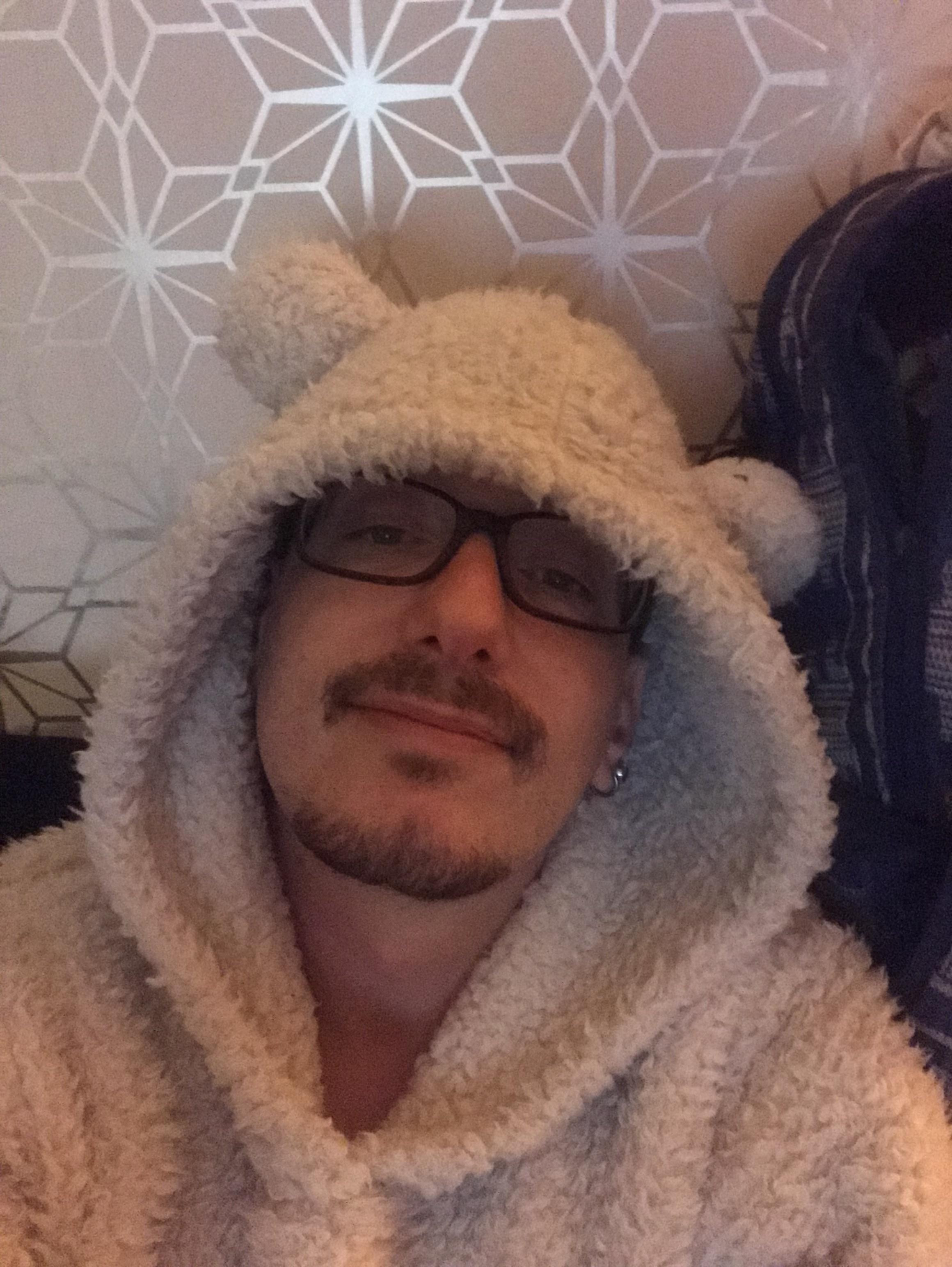 Chilling :) | Scrolller