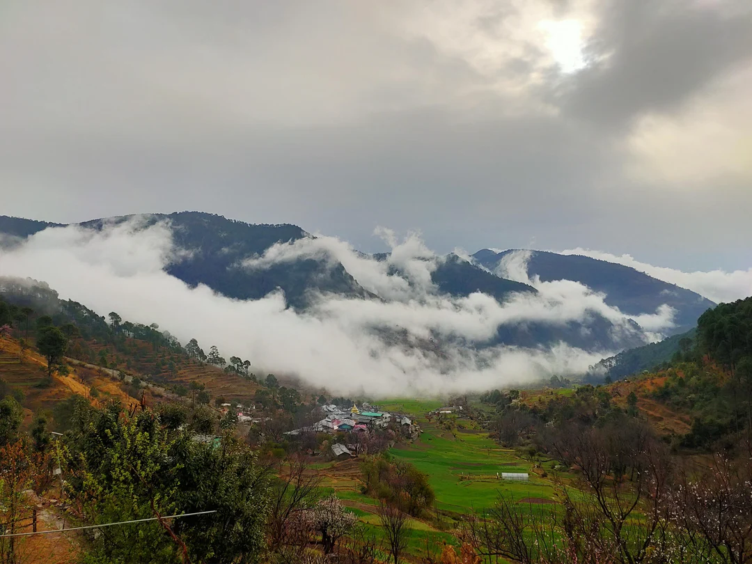 Clouds view from top of mountain | Scrolller