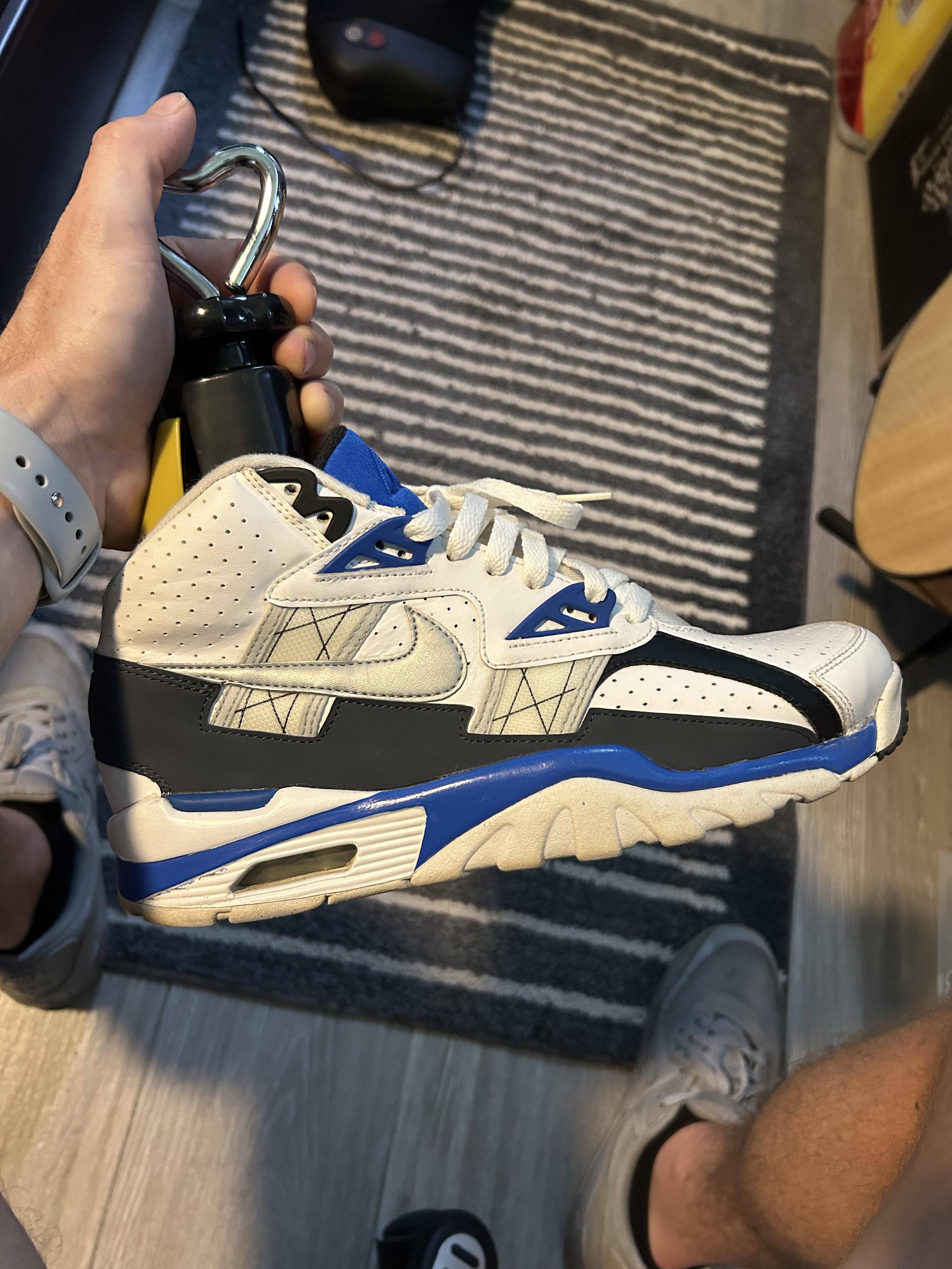 Stretching process | Scrolller