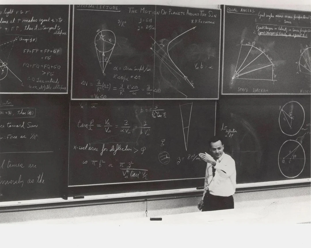 Richard Feynman teaching physics, 1964 | Scrolller