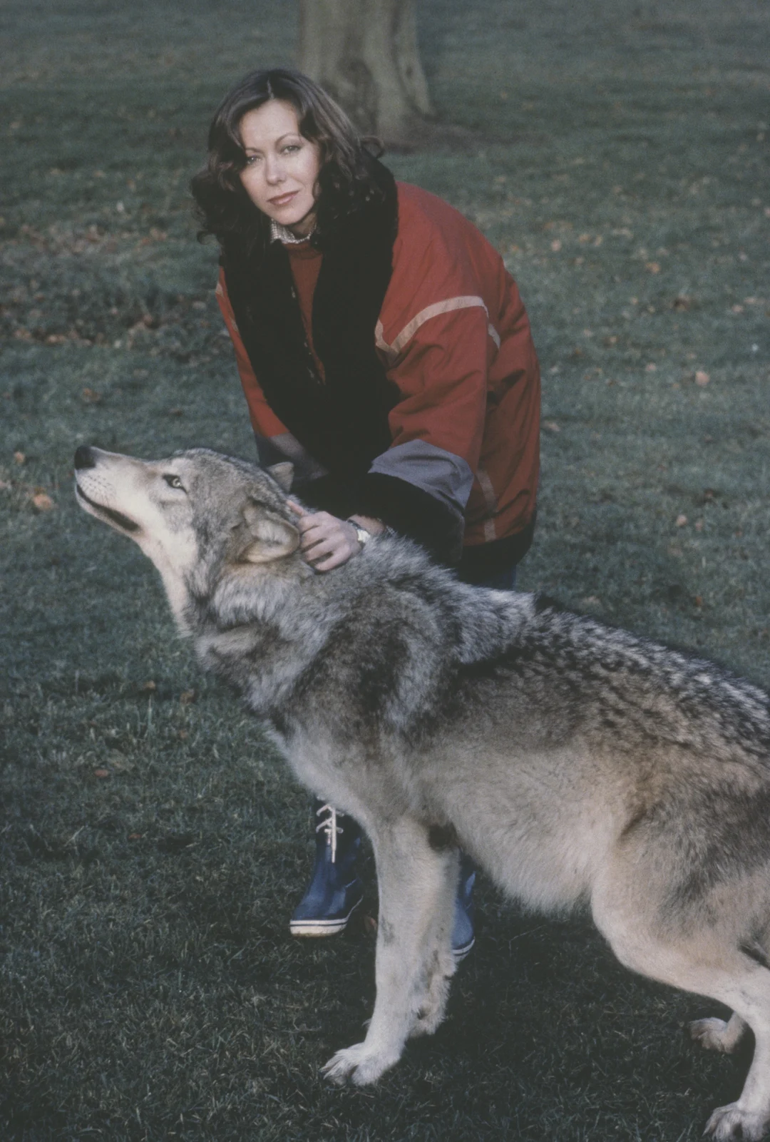 Jenny Agutter behind the scenes during An American Werewolf in London (1981) | Scrolller