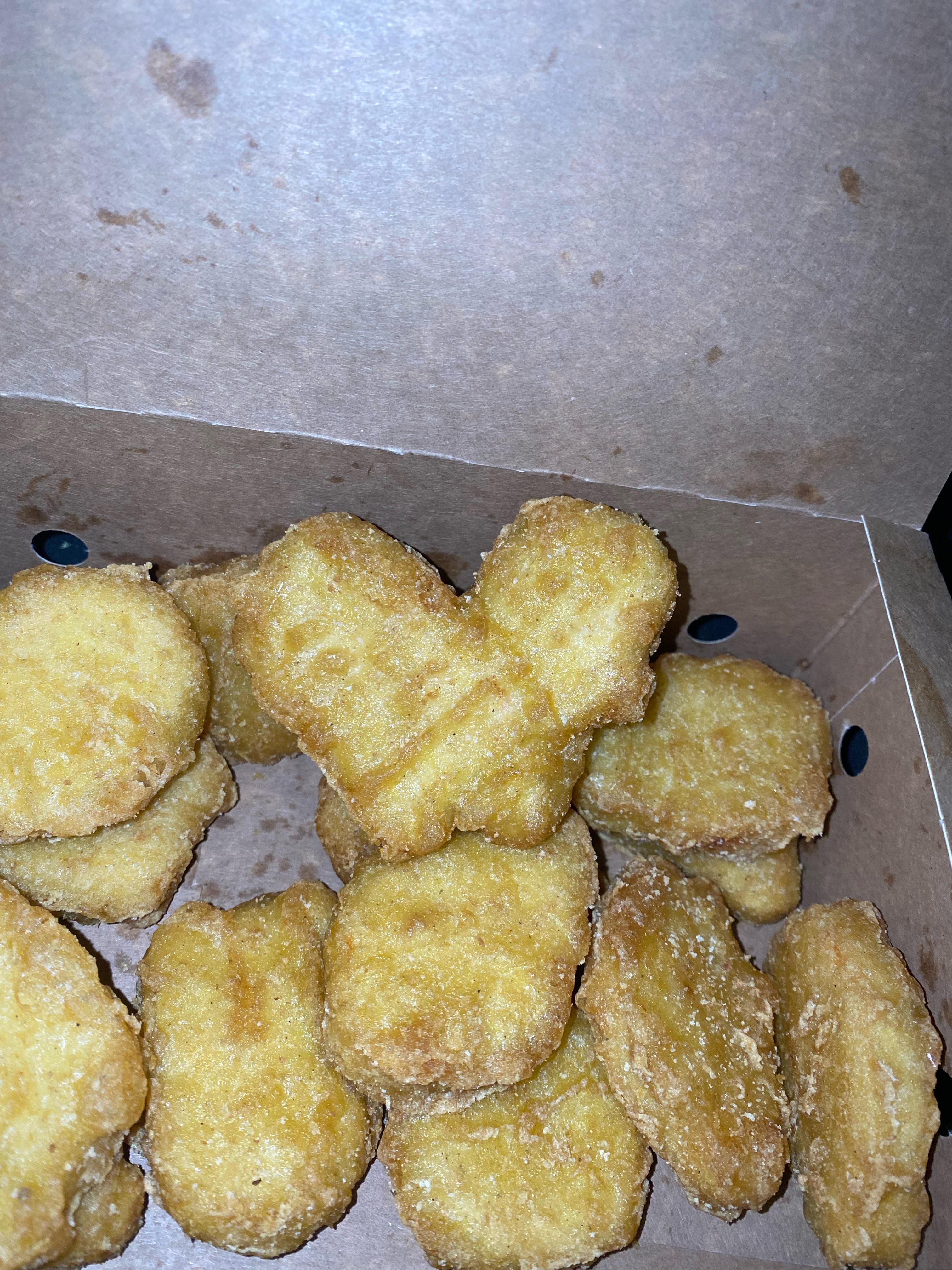 Conjoined twins in my McDonald’s | Scrolller