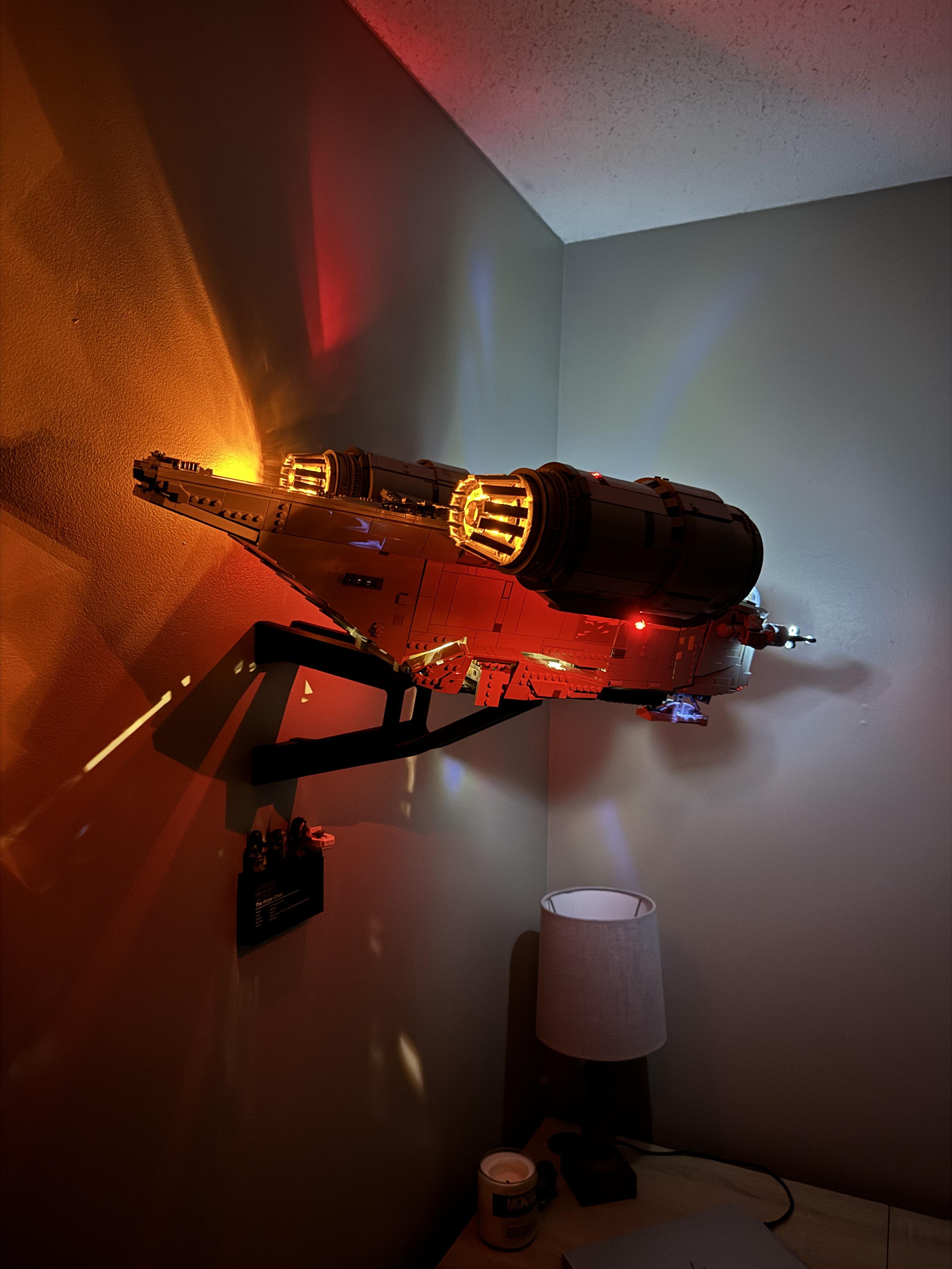 Razor Crest | Scrolller