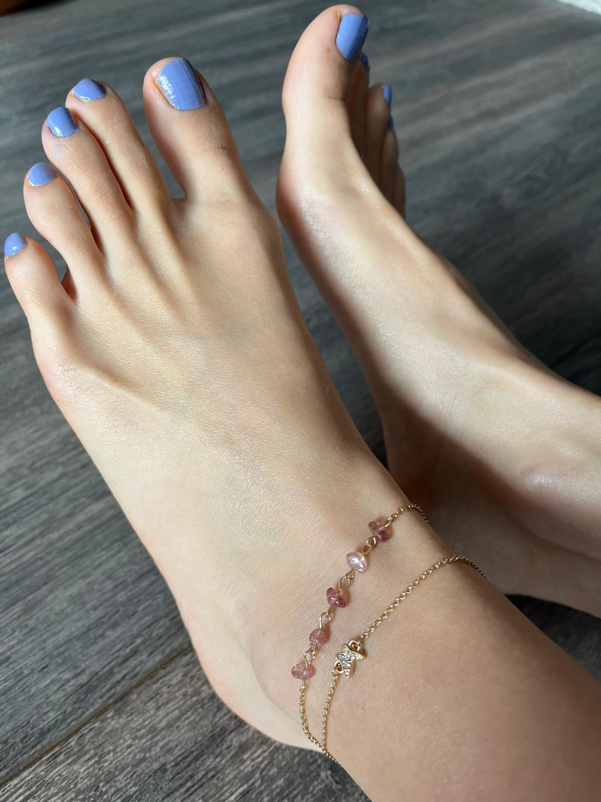 Spring toes for your mouth | Scrolller