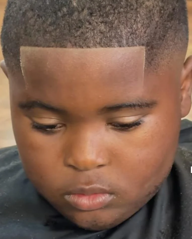 Poor kid | Scrolller