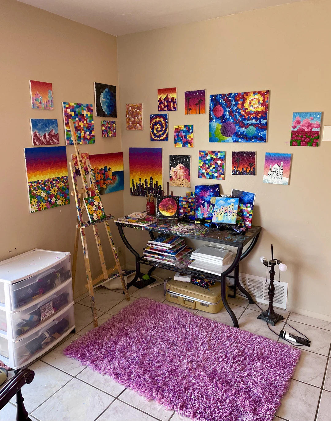 My studio | Scrolller