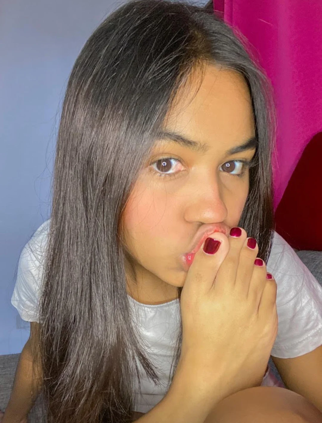 I can’t get enough of this. Is it bad? | Scrolller