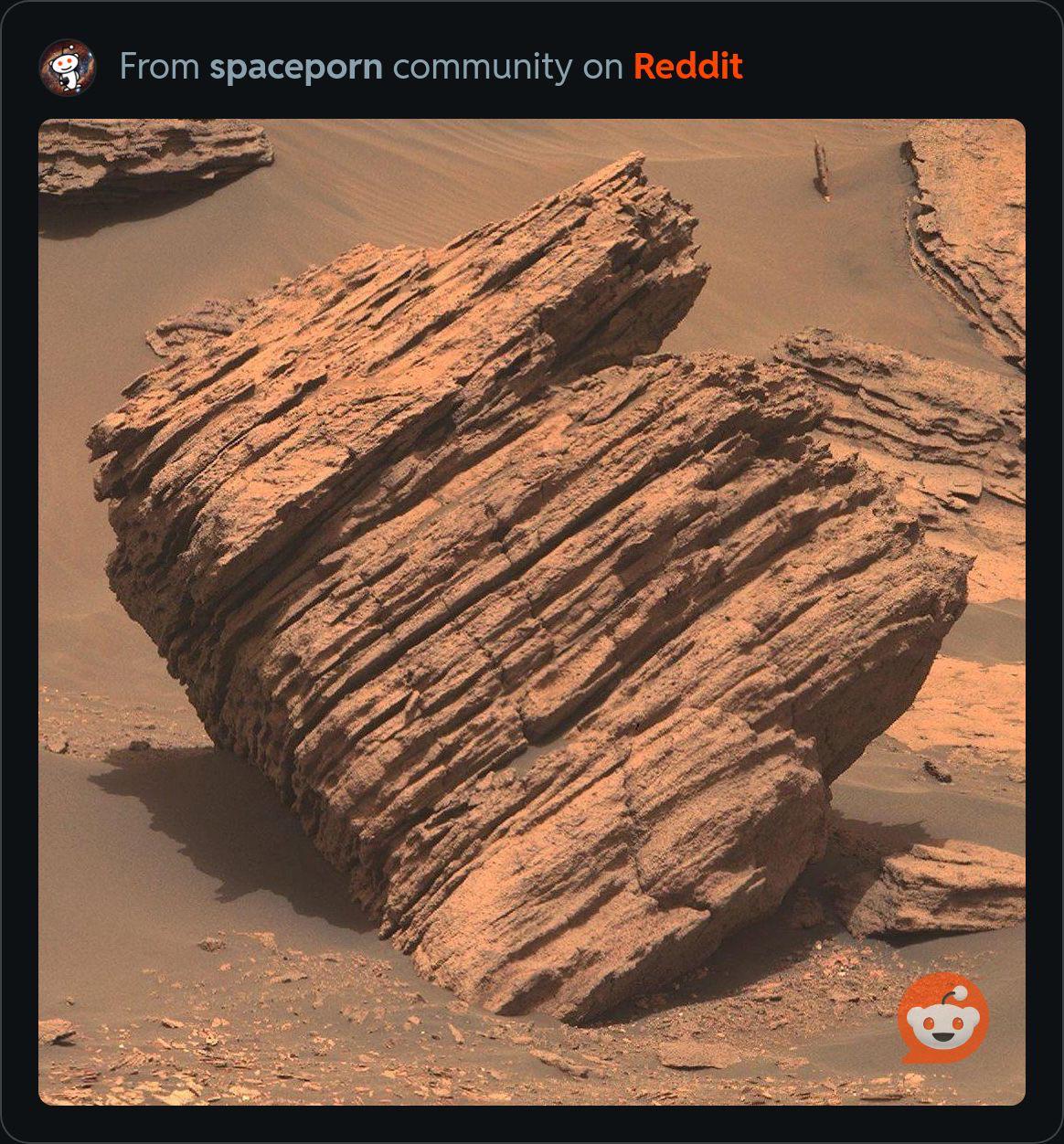 There is a blood rock on Mars | Scrolller