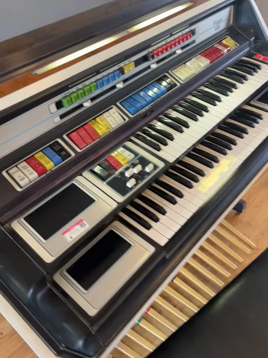 Here’s her opened up. Unreal. | Scrolller