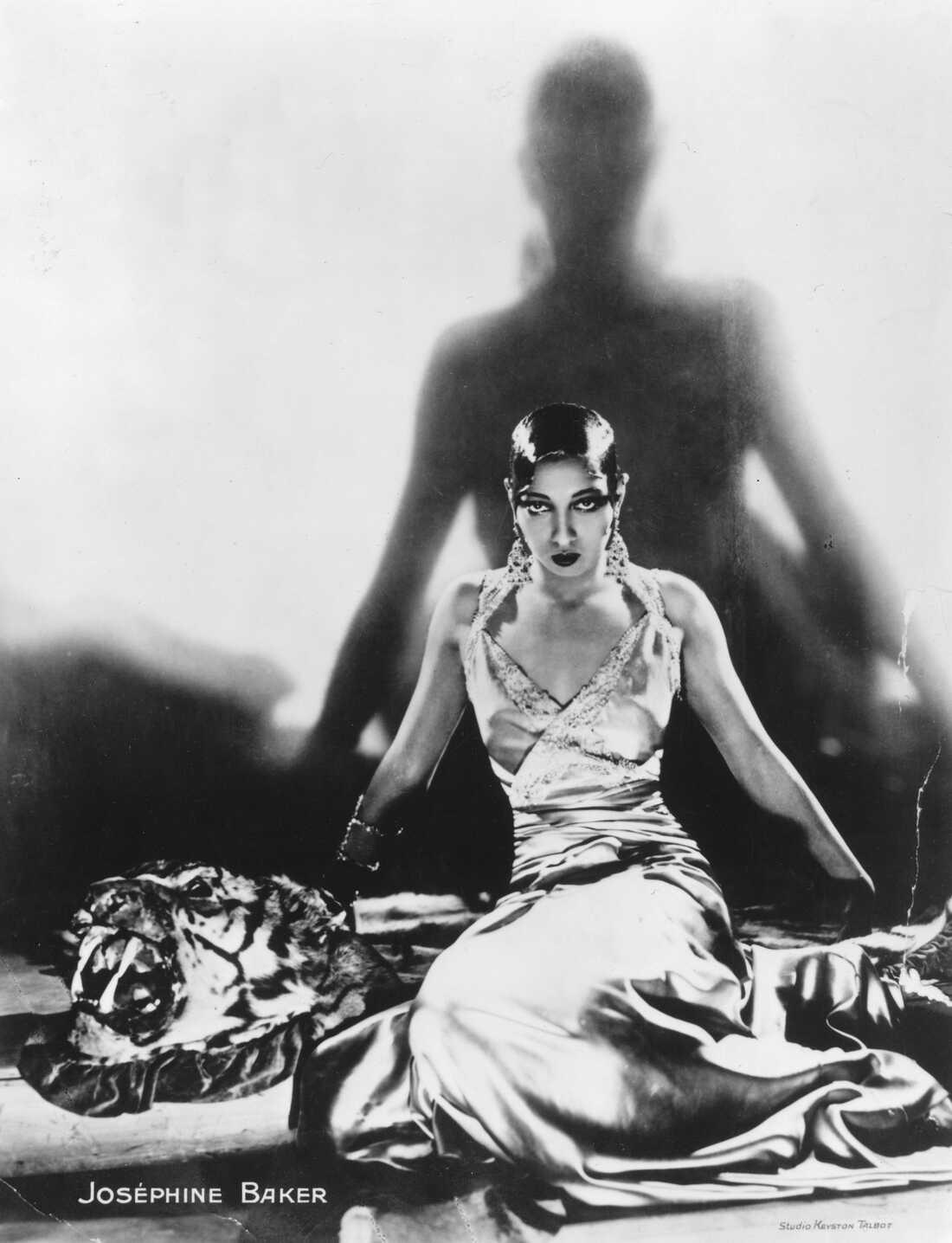 Josephine Baker, 1925 | Scrolller