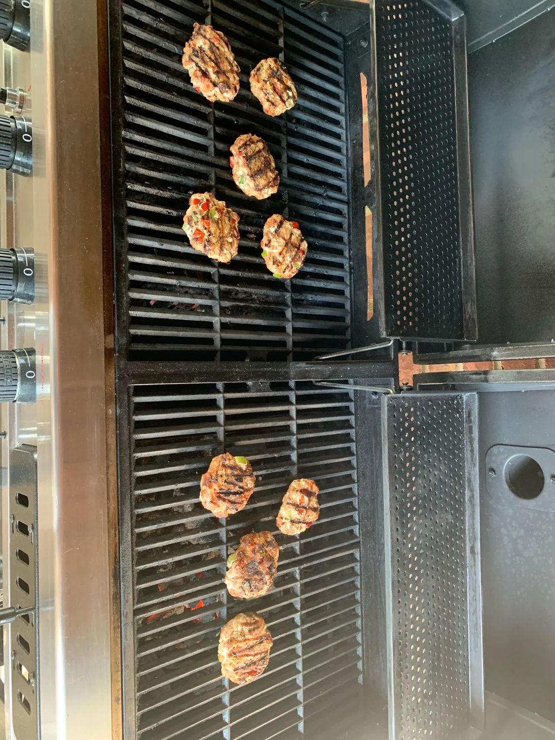 Turkey burgers | Scrolller