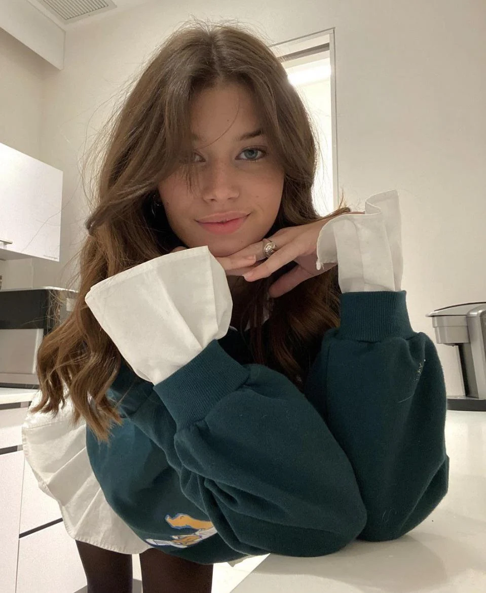 Sienna Raine Schmidt | Scrolller