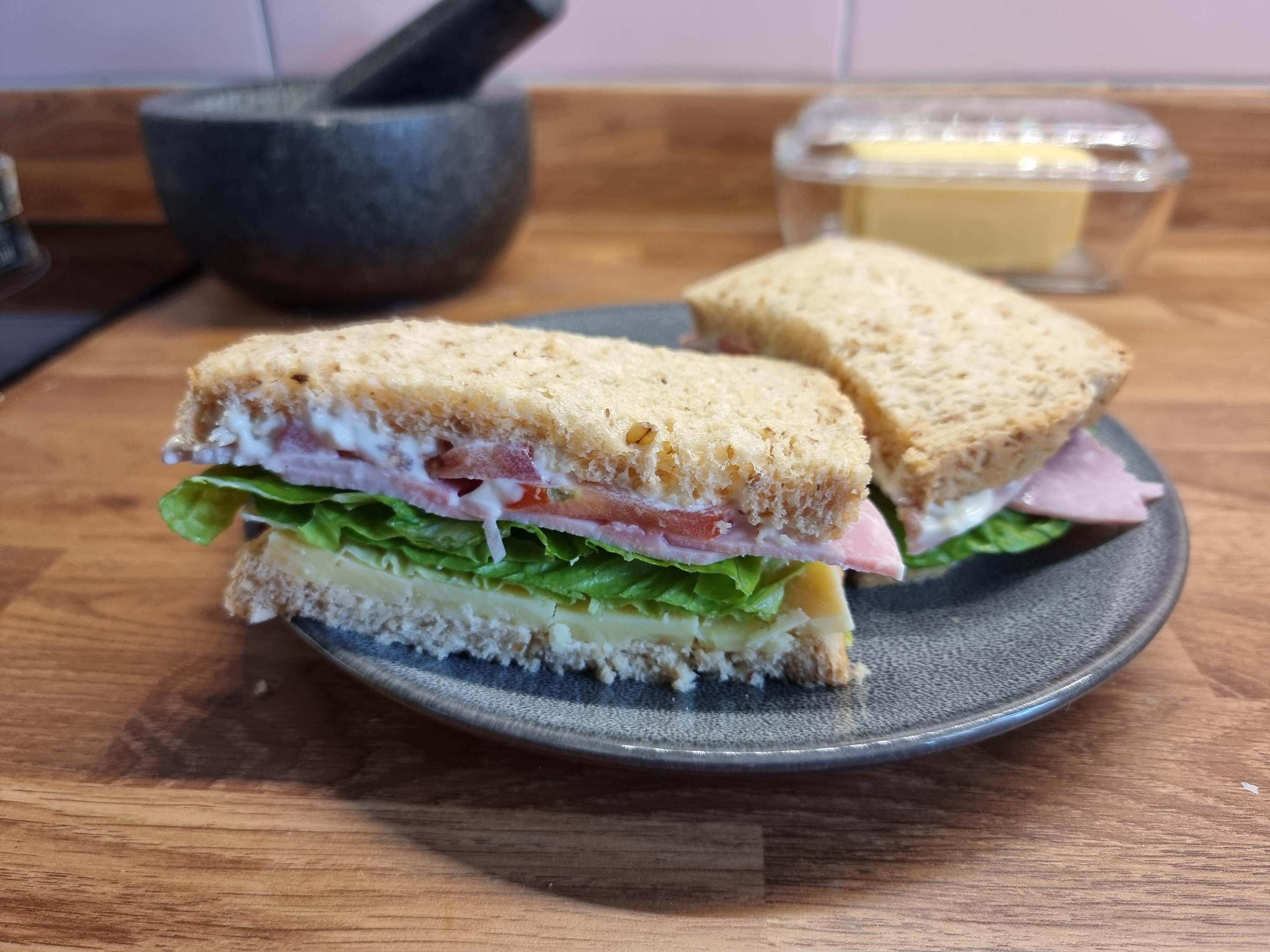 [Homemade] Ham, cheese, tomato, lettuce and mayo sandwich | Scrolller