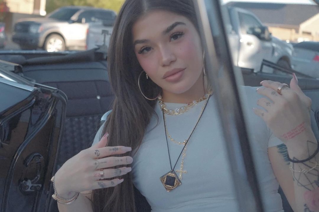 Discover more like Mmababes: Tracy C. and Related Content | Scrolller