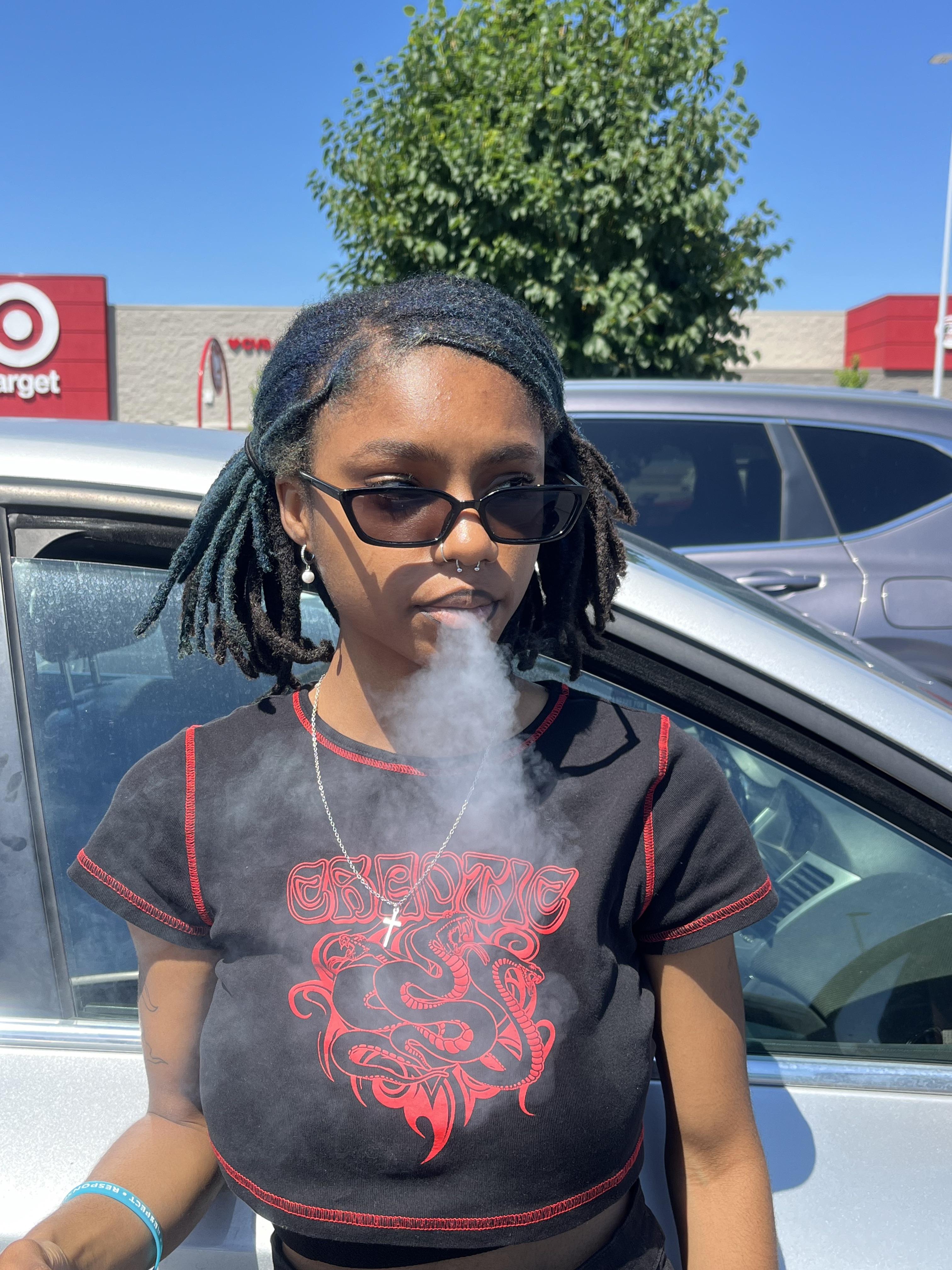 Got some cute smoking pics using king palm | Scrolller