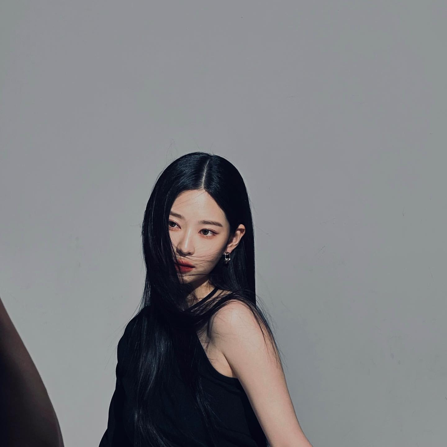 230429 Kim Minju Instagram Update | Scrolller