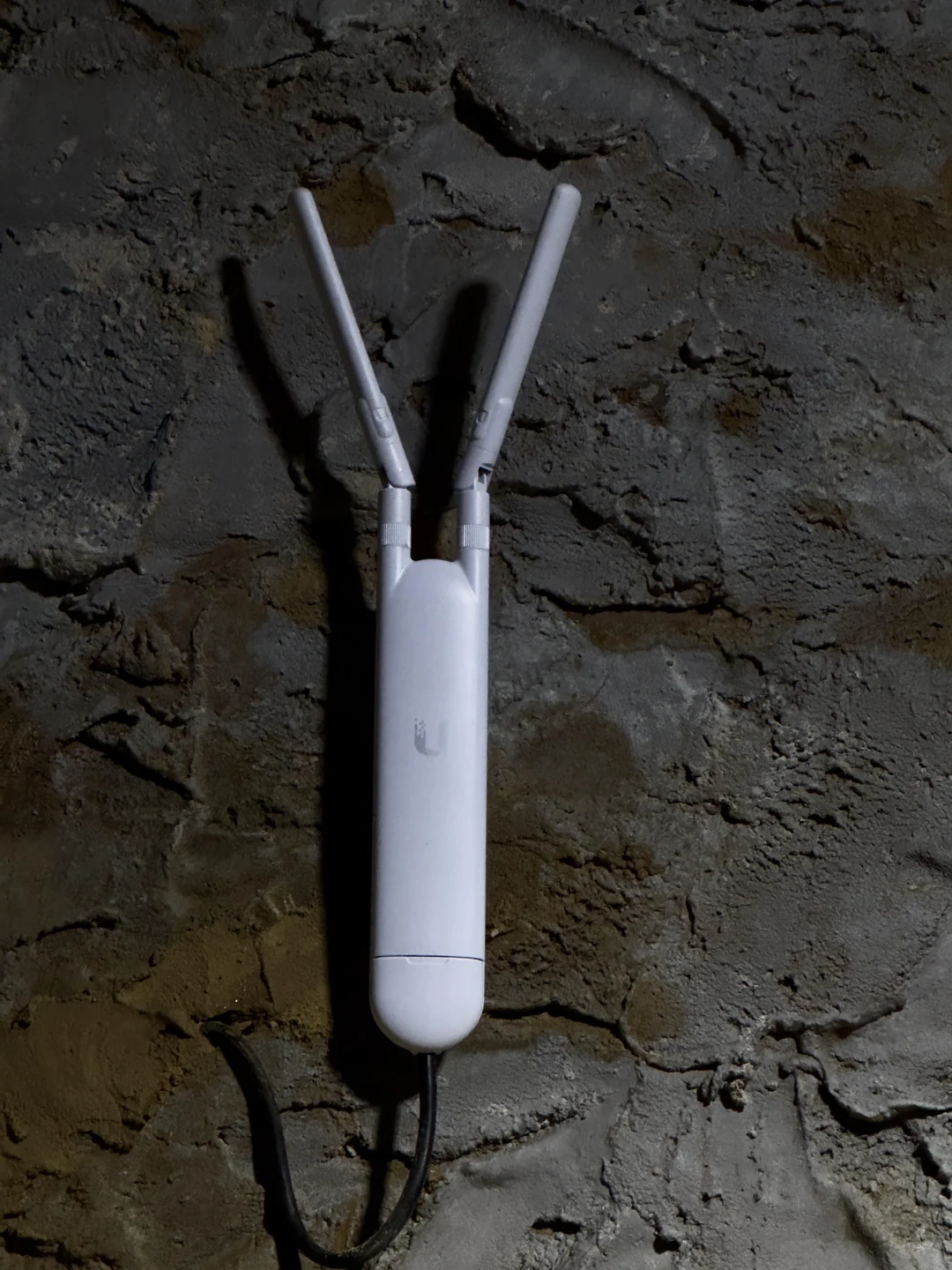 Spotted while dogging in a cave | Scrolller