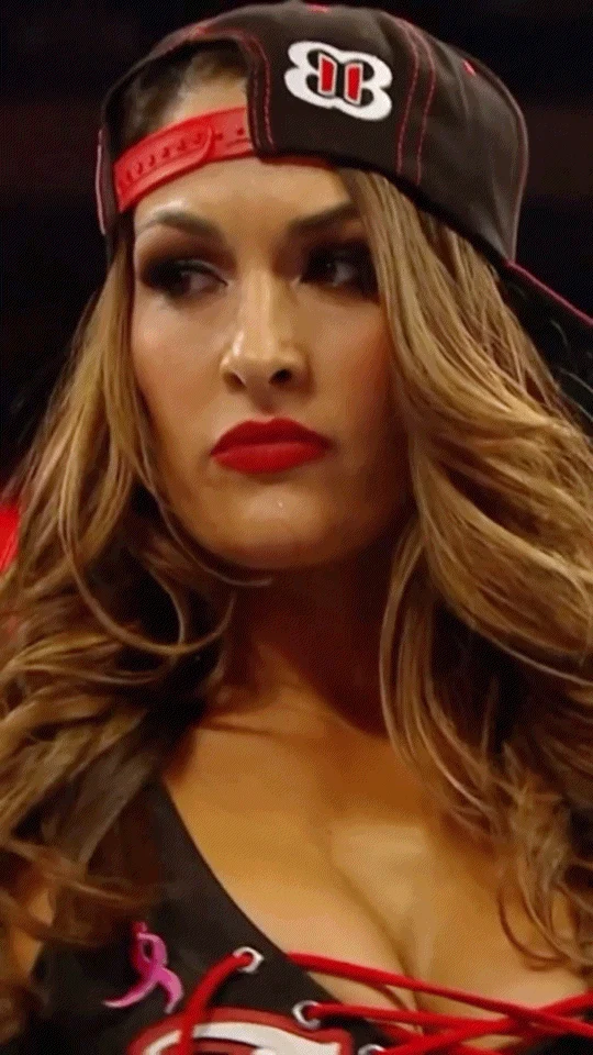 Nikki Bella | Scrolller