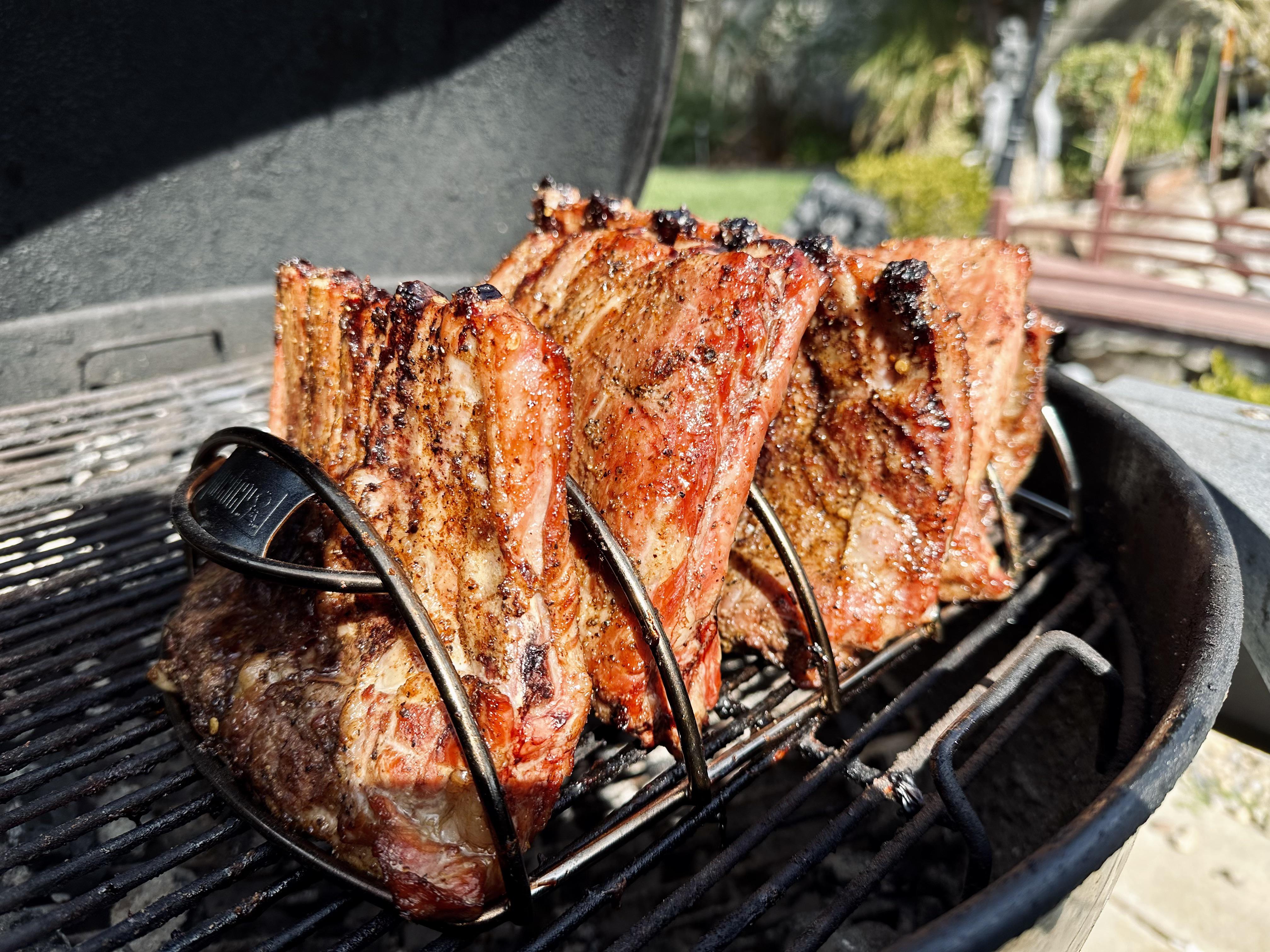 Spare Ribs on the Grill | Scrolller