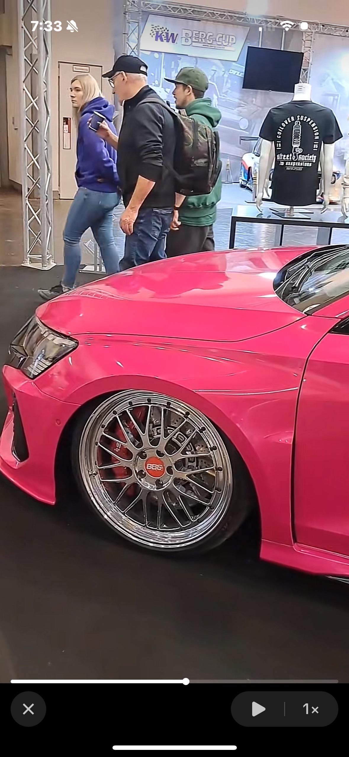 Can anyone id these rims | Scrolller