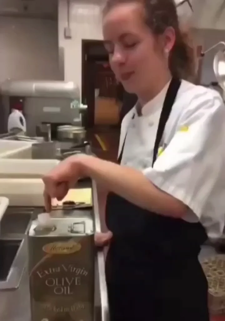 This humour is broken | Scrolller