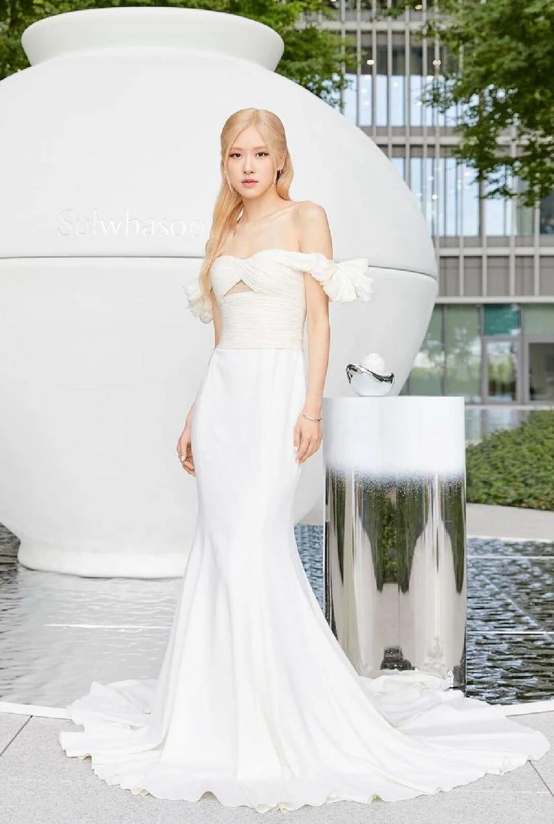 Roseanne Park | Scrolller