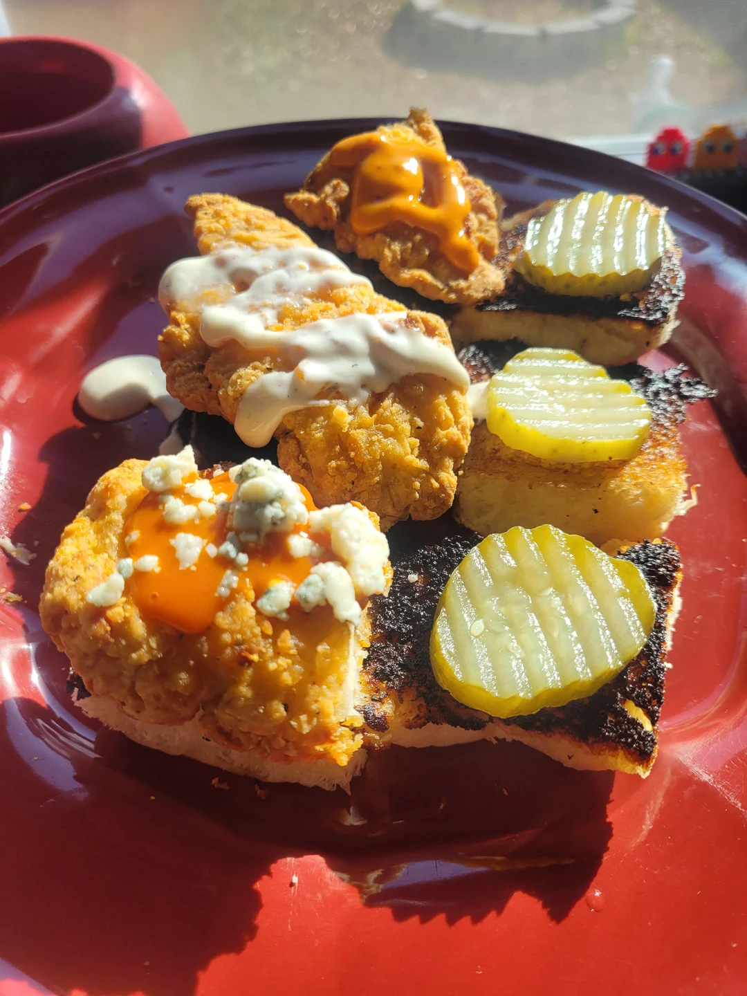 Triple Chicken Sliders | Scrolller