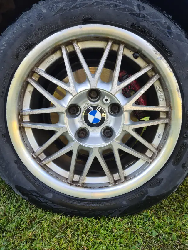 Please help me find the name of this wheel | Scrolller