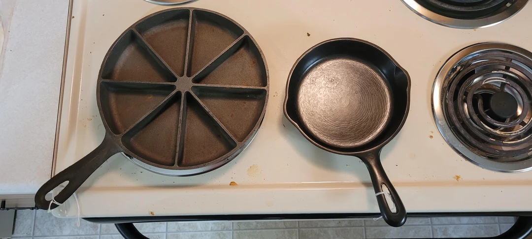 Discover more like Castiron: Is there an easier way to season a cornbread pan? and Related ...