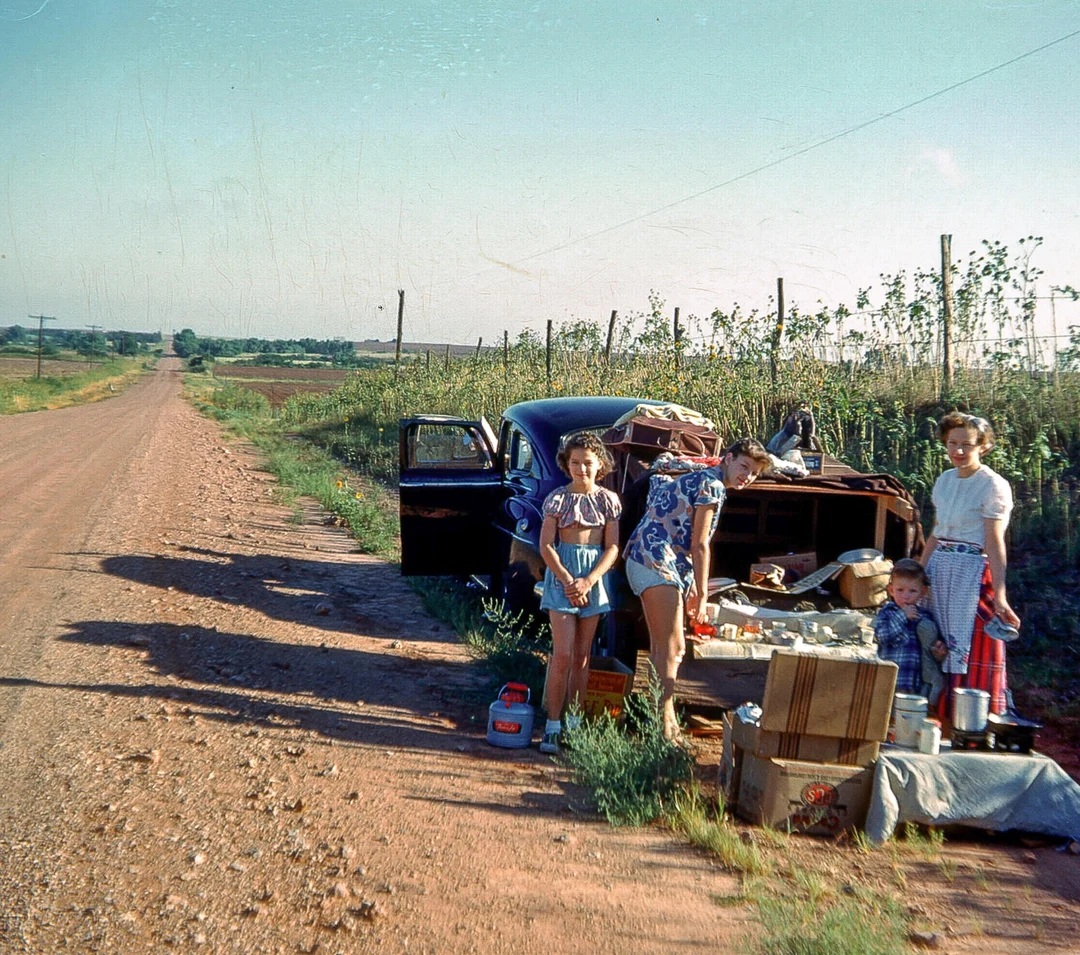 Californians having a roadside picnic in Oklahoma 1940s | Scrolller