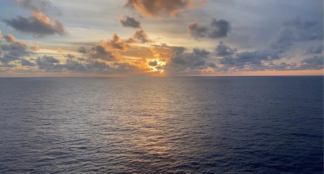 middle of the ocean | Scrolller