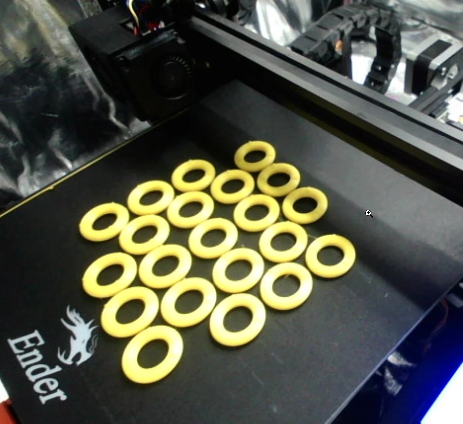 First thing my wife actually _asked_ me to print - "Can you think of something that I can put on ...