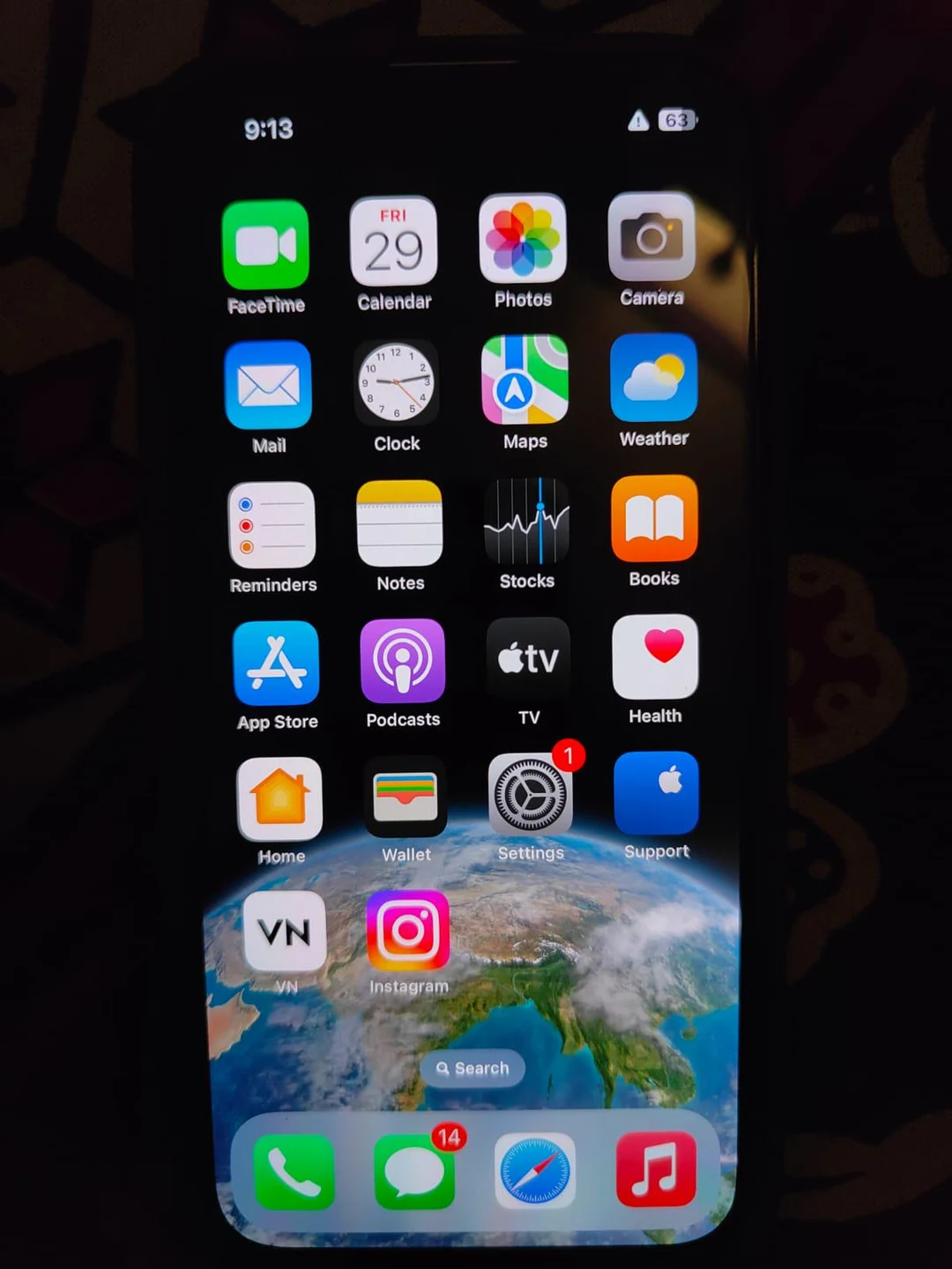 Weird Network Issue on iPhone 13 | Scrolller