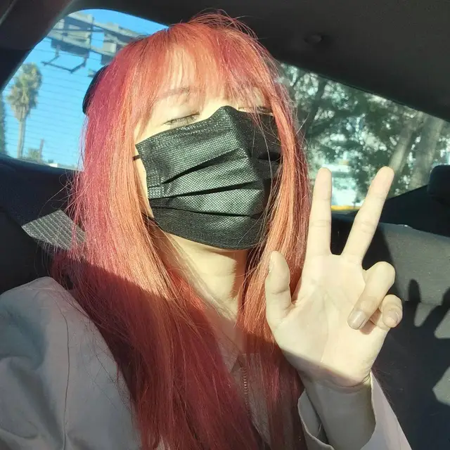 Lily Scrolller