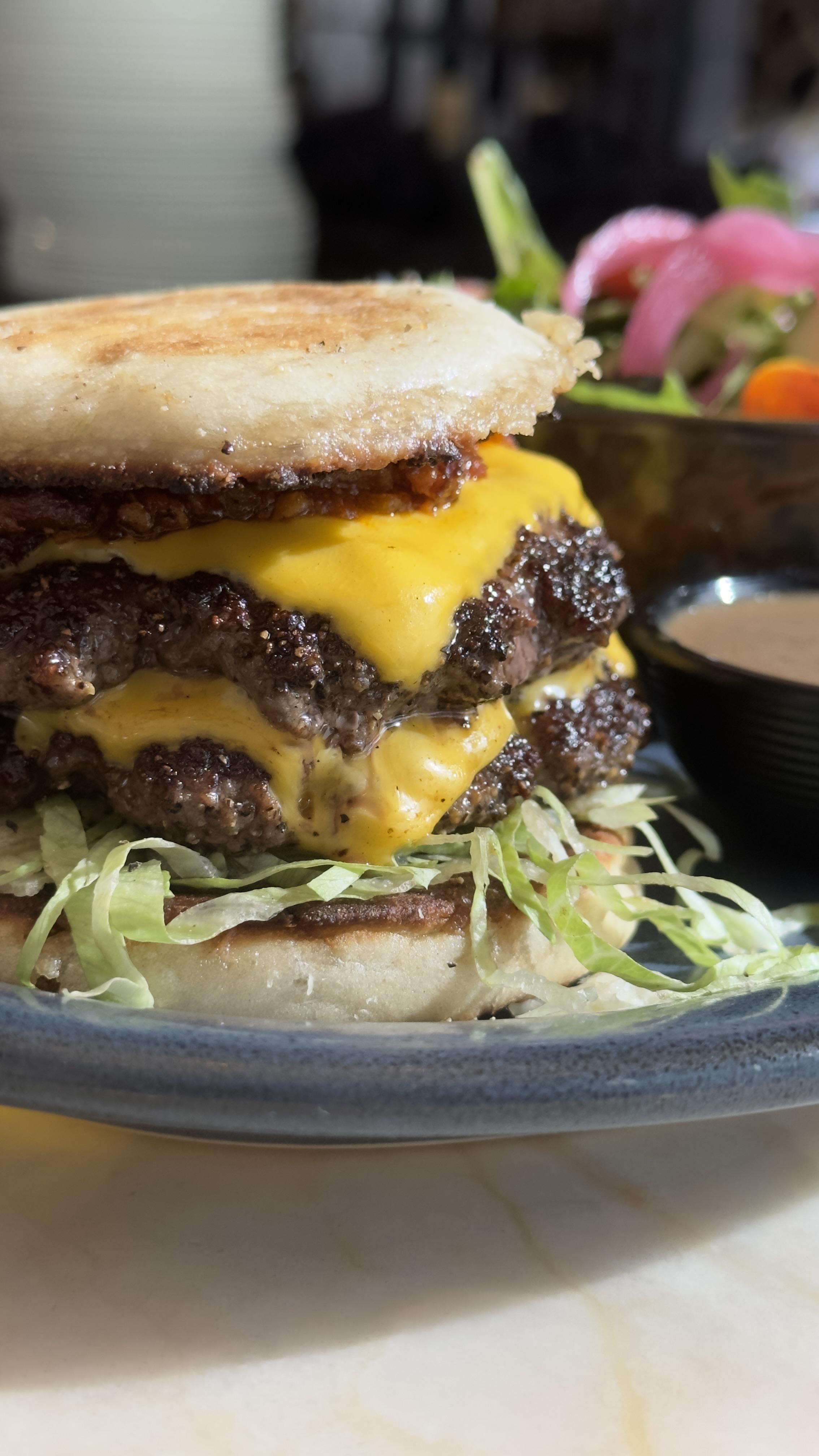 Double Cheeseburger | Scrolller