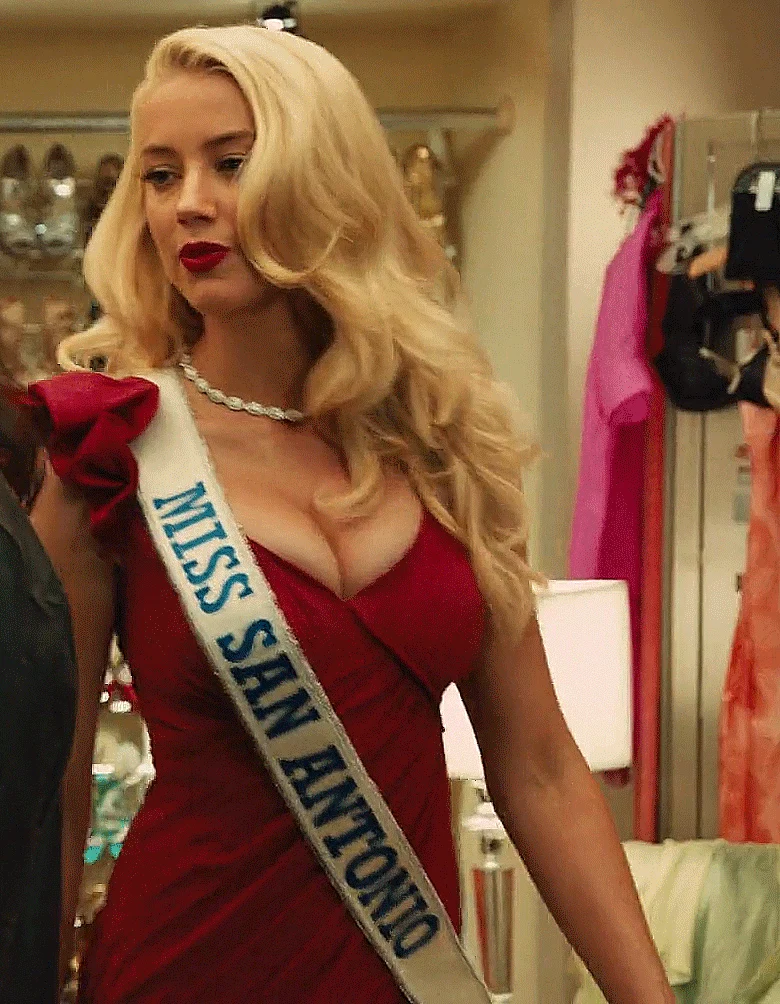 Amber Heard | Scrolller