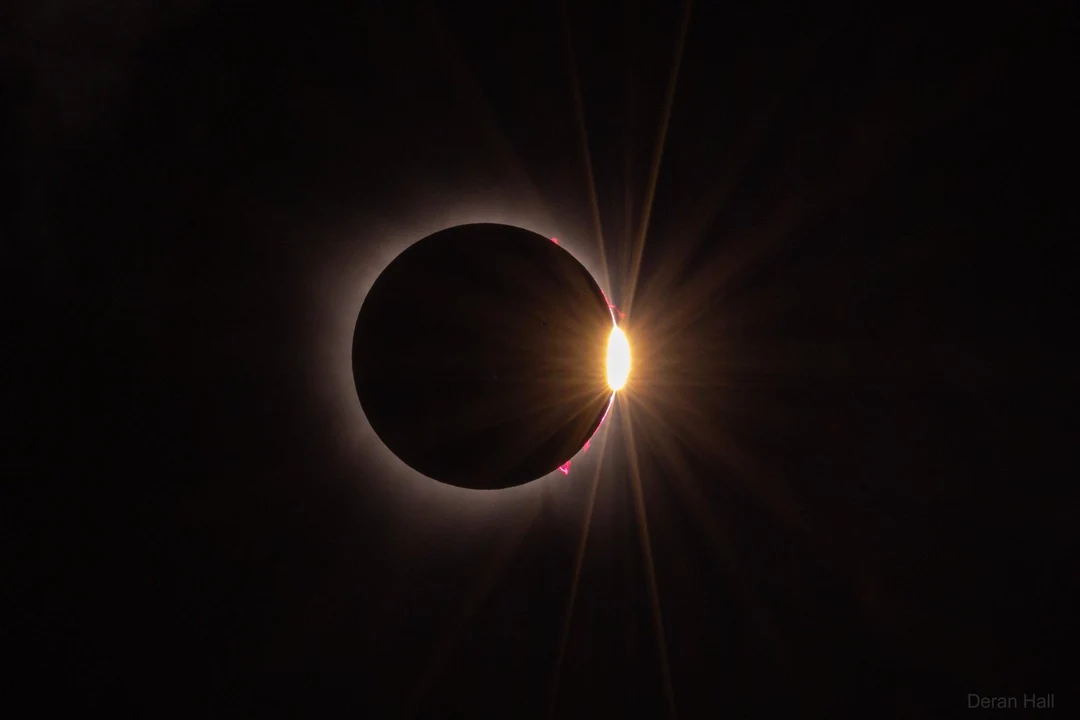Discover more like Spaceporn: Solar Eclipse Ring, Shot from Mansfield, TX. Credit: Deran Hall ...