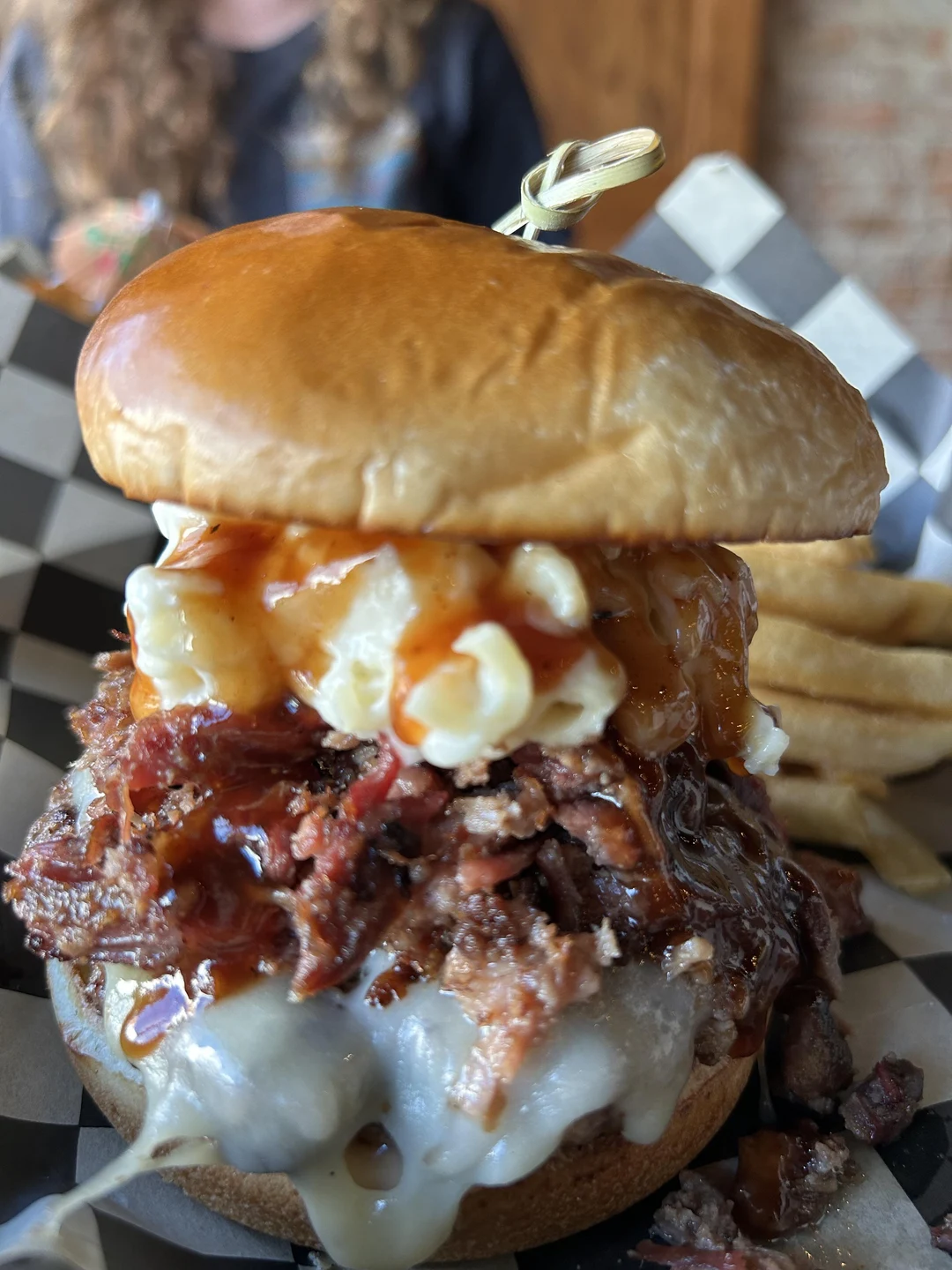 BBQ burger with brisket and Mac n cheese | Scrolller