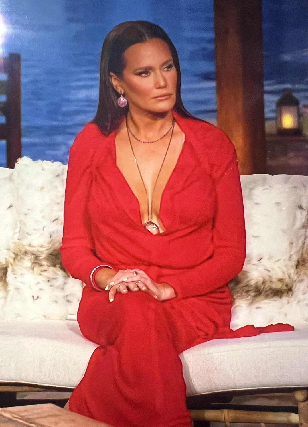 Can someone check Meredith’s microphone | Scrolller