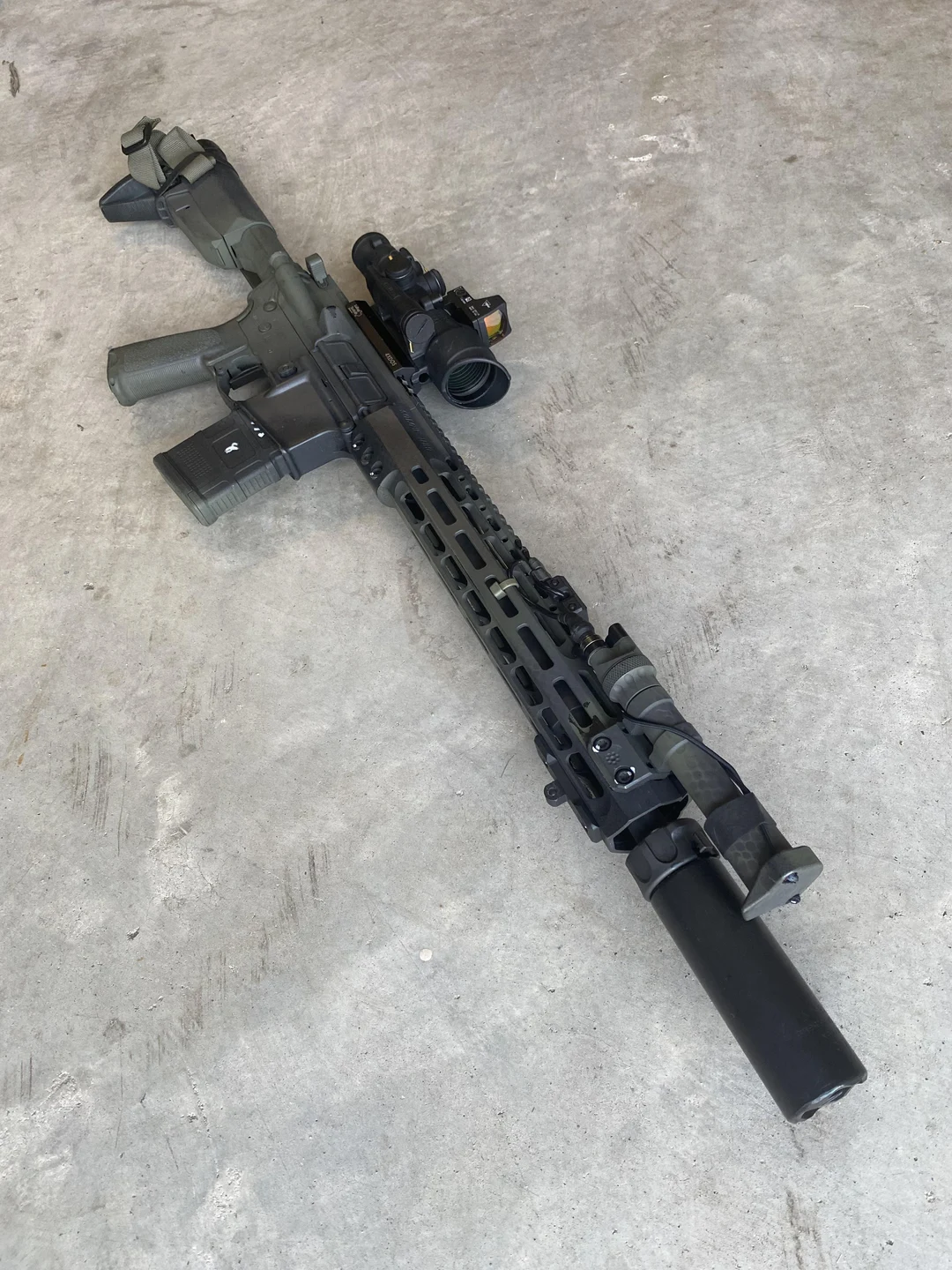 Finally decided on an optic setup. | Scrolller