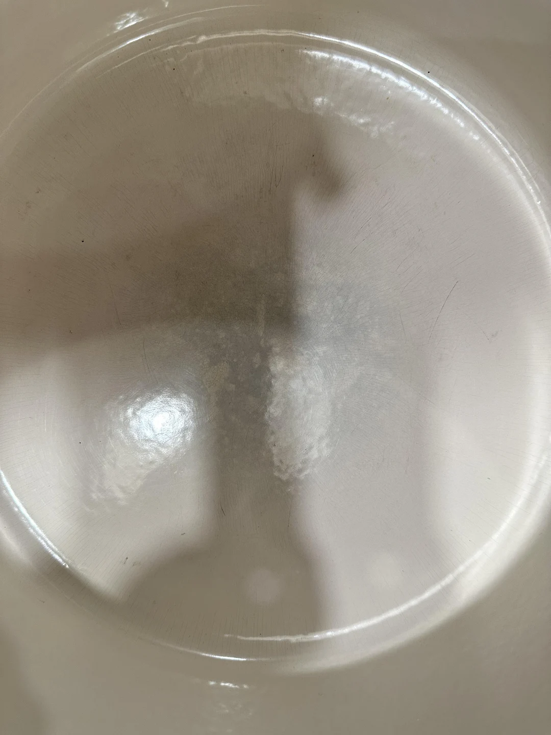 Cracks in enamel? | Scrolller