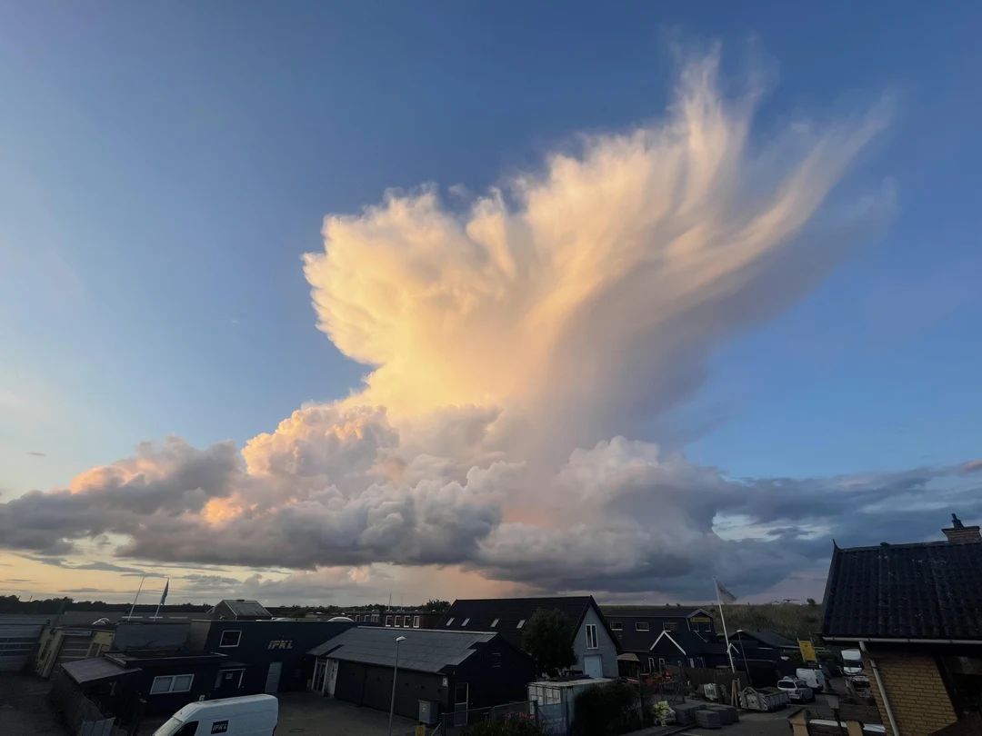 Massive Cloudformation | Scrolller