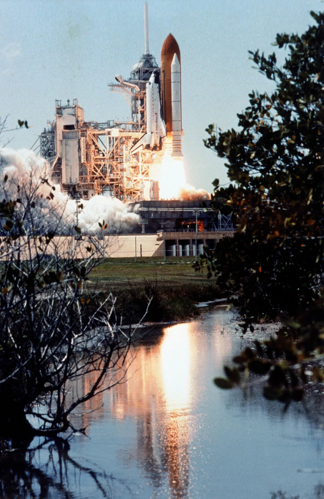 Lauch of Space Shuttle Endeavour from Kennedy Space Center, Florida for mission STS-100. 19 ...