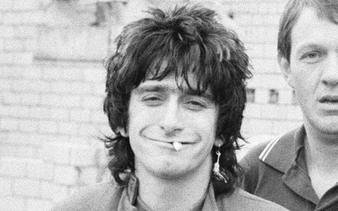 How do I achieve this? | Scrolller