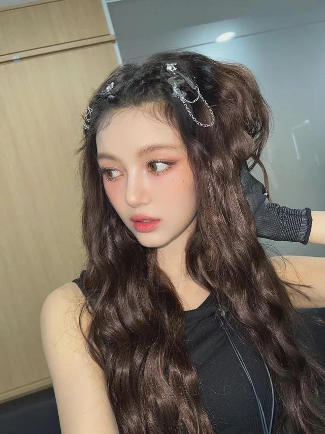 Danielle Marsh | Scrolller