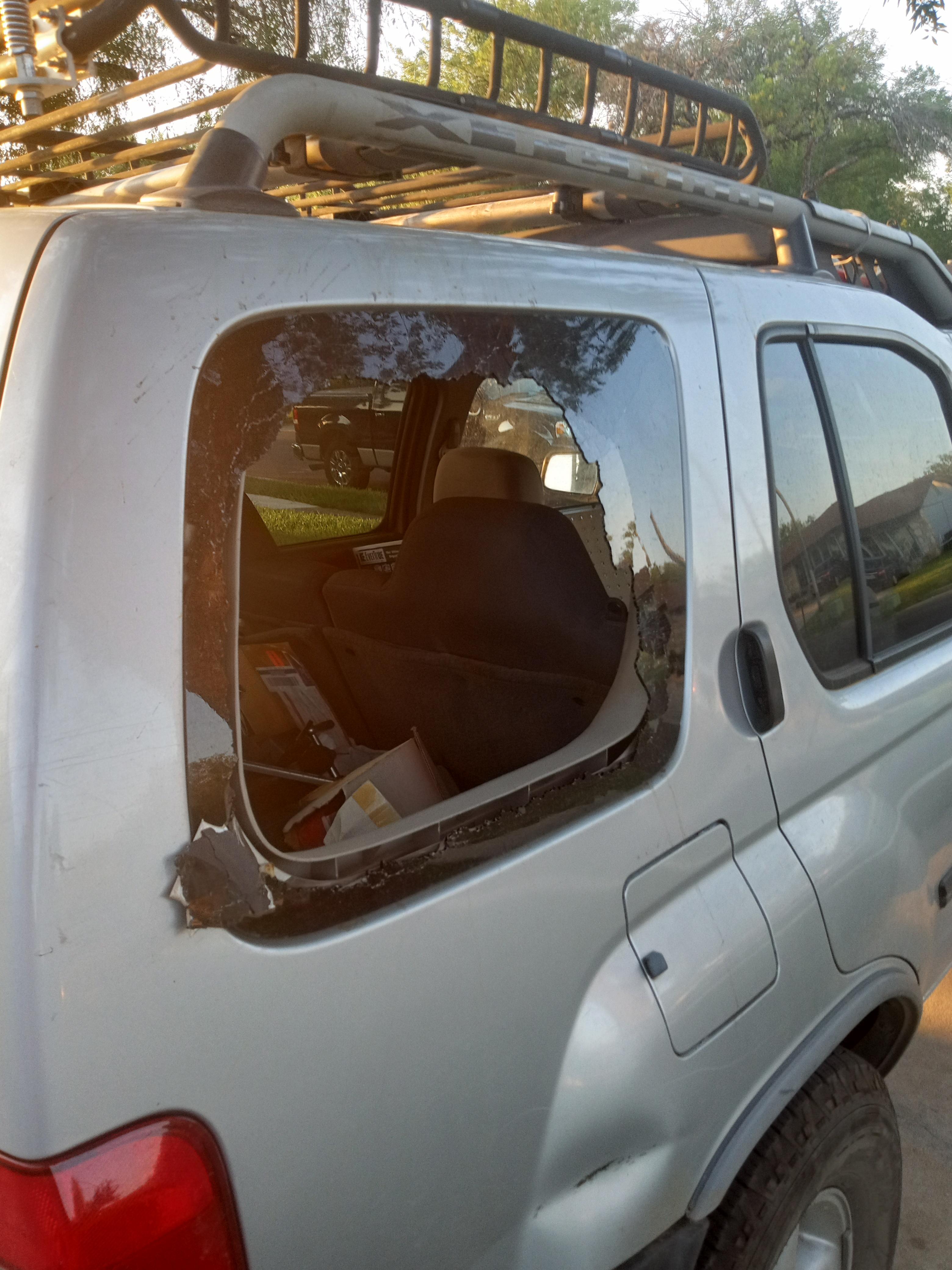 PSA: Secure your cargo | Scrolller