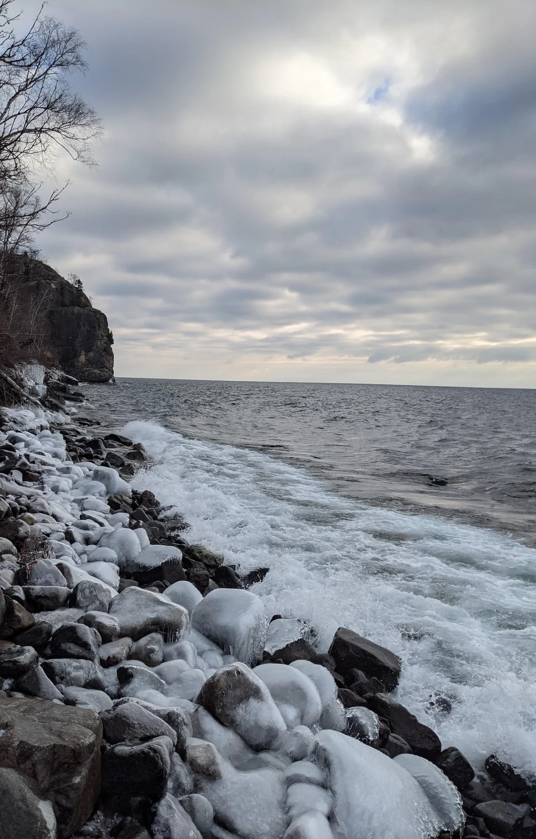 Ice cold Lake Superior | Scrolller