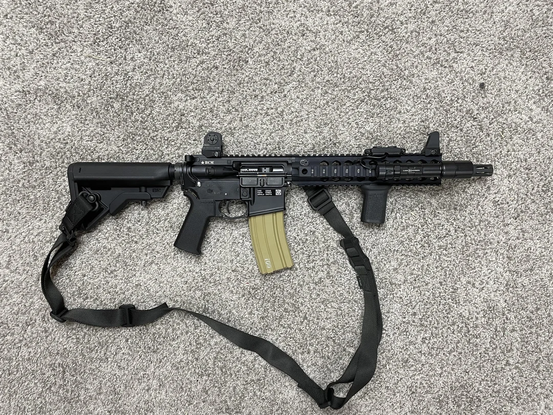 Iron sight only and quad rail vibes. | Scrolller