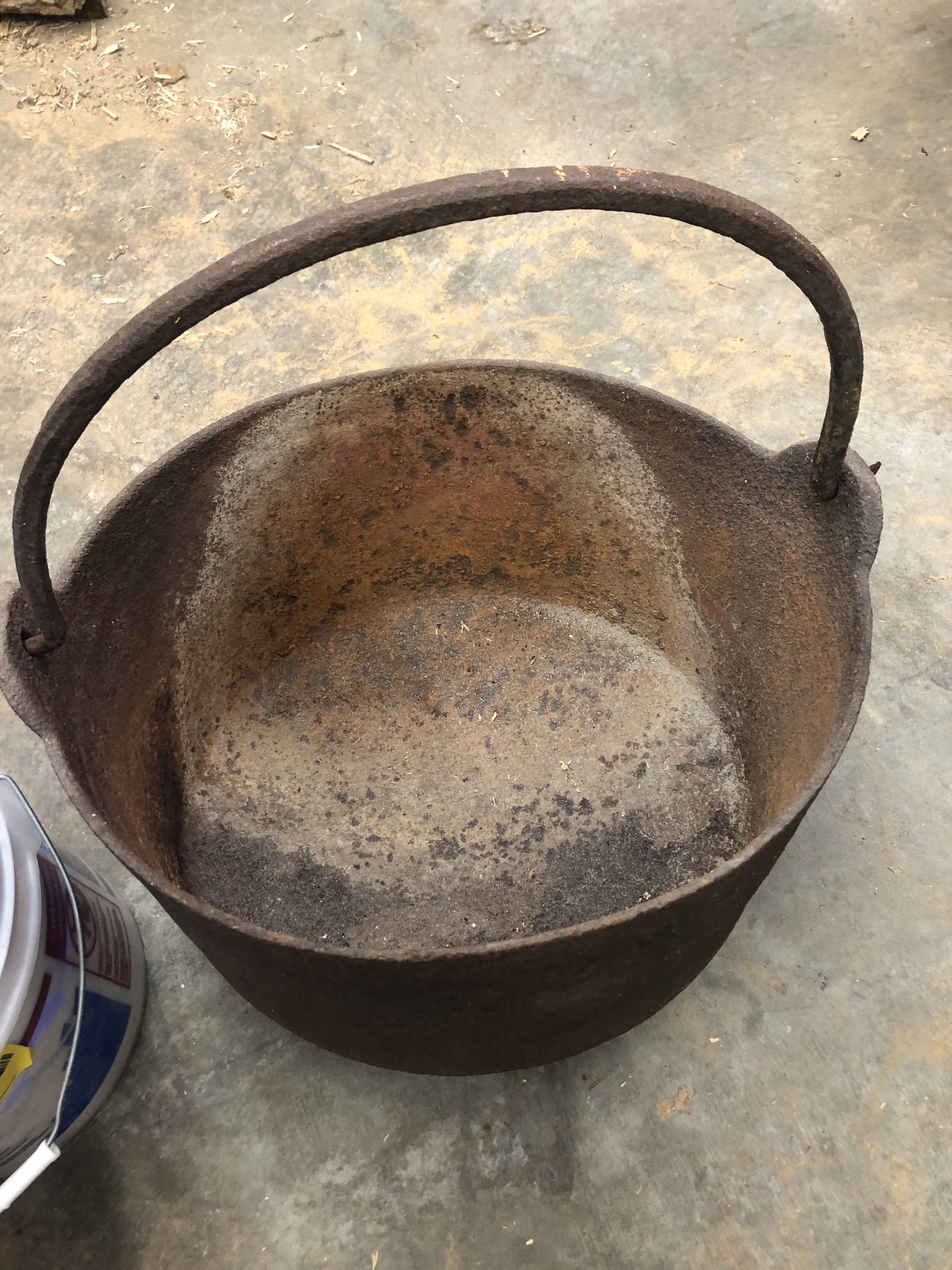 Anyone know anything about this giant pot? | Scrolller